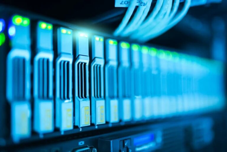 Memahami 4 Perbedaan Server dan Database Dalam Sebuah Perusahaan ...